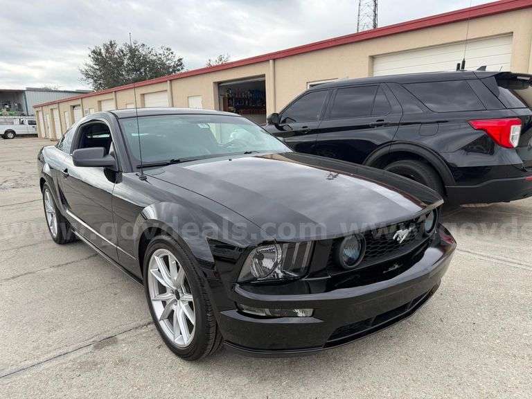 2006 Ford Mustang GT Police - Auctionology LLC